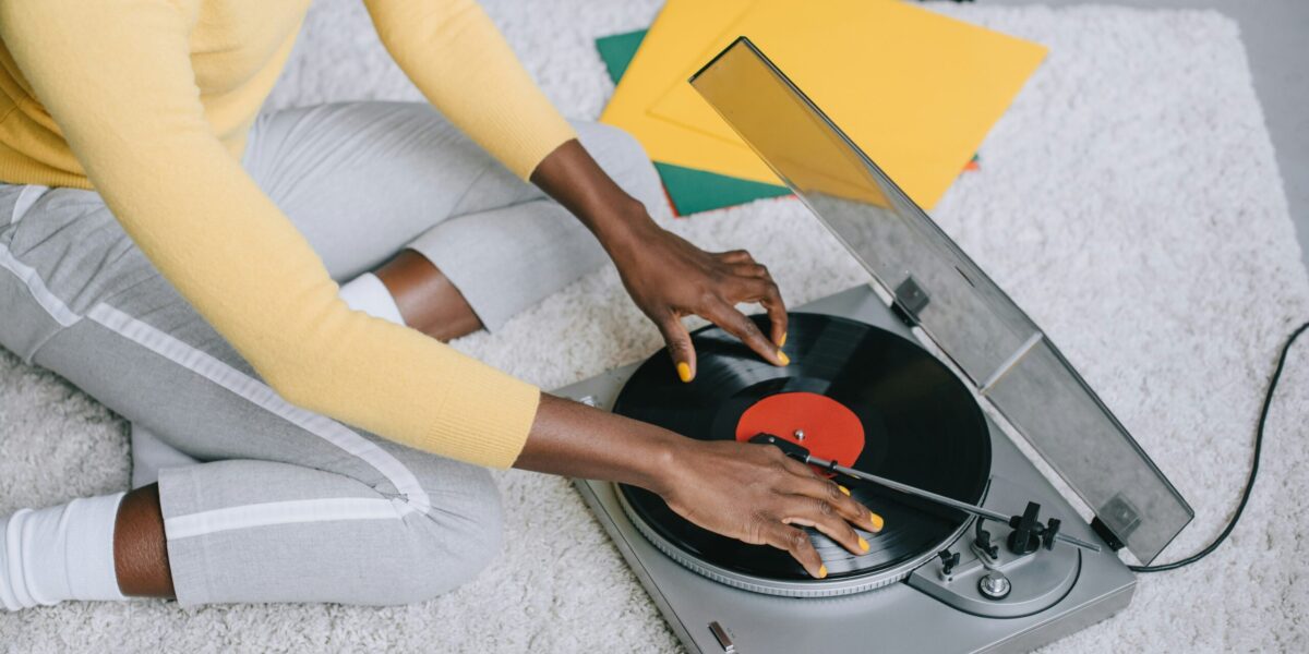 The Decline of Physical Music Formats: Is the Vinyl Resurgence Enough ...